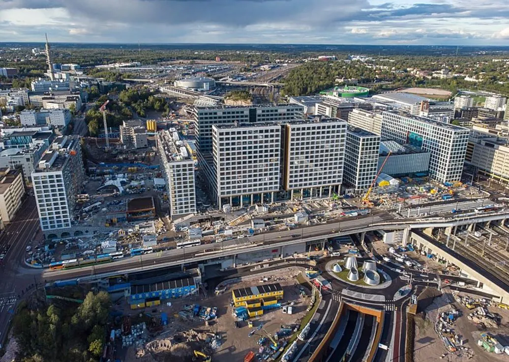 Toimitila hyvien yhteyksien varrella – kuinka paljon sijainti oikeasti ...